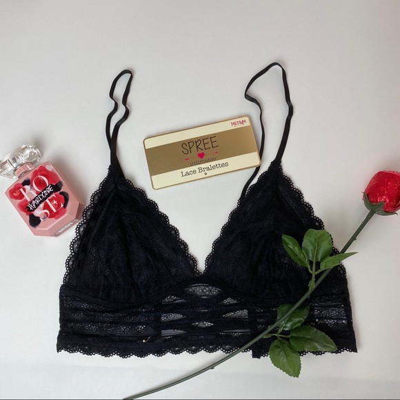 Spree | Intimates & Sleepwear | 2 Pack Floral Lace Bra Set | Poshmark